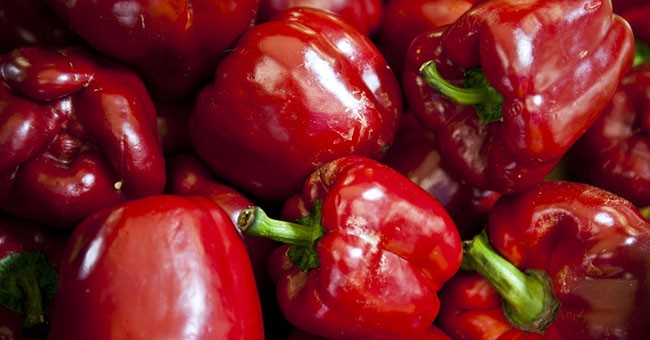 Peperone rosso: proprietà e benefici - GreenStyle