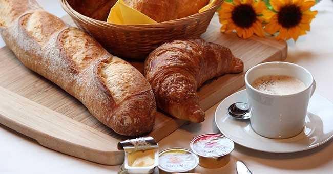 Colazione continentale: cosa si mangia e menu - GreenStyle