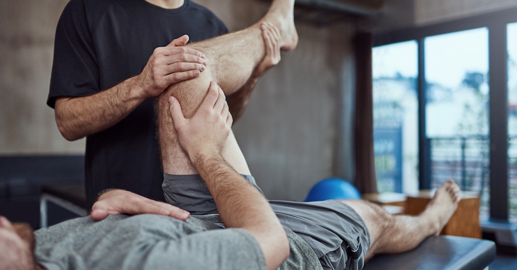 Stiramento muscolare alla coscia: rimedi naturali - GreenStyle