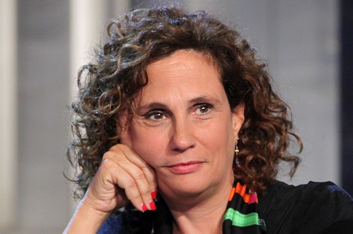 Coronavirus, Ilaria Capua: il virus non si indebolisce con il caldo ...