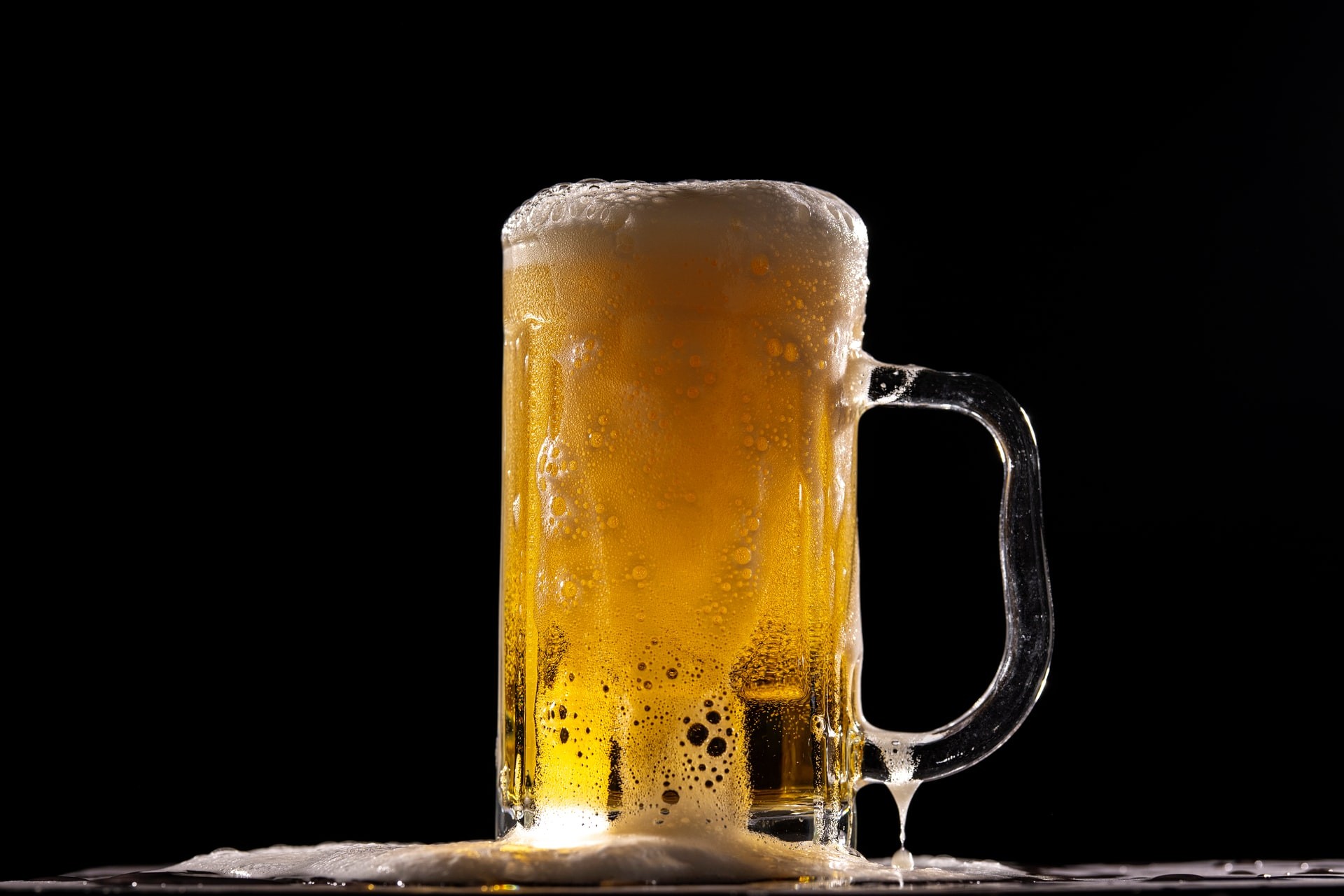 Giornata mondiale della birra: benefici bellezza - Benessereblog