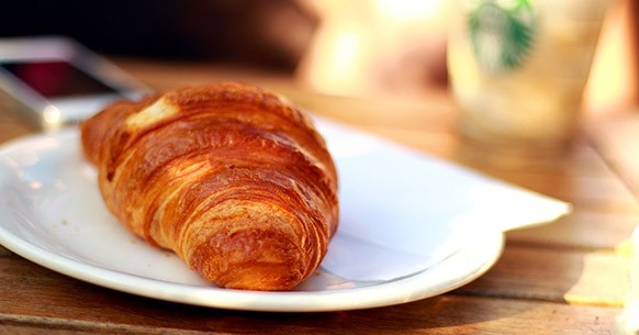 Brioche (cornetto): calorie, grassi e carboidrati - GreenStyle