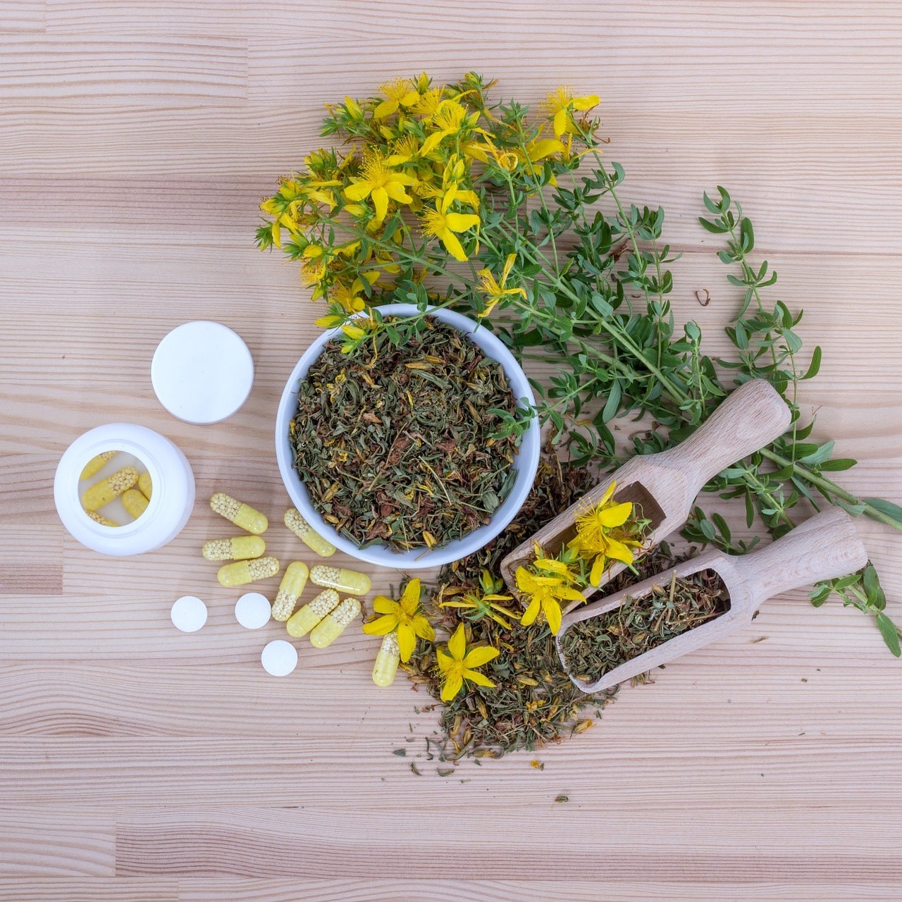 Olio di iperico: proprietà, usi, benefici e controindicazioni - GreenStyle